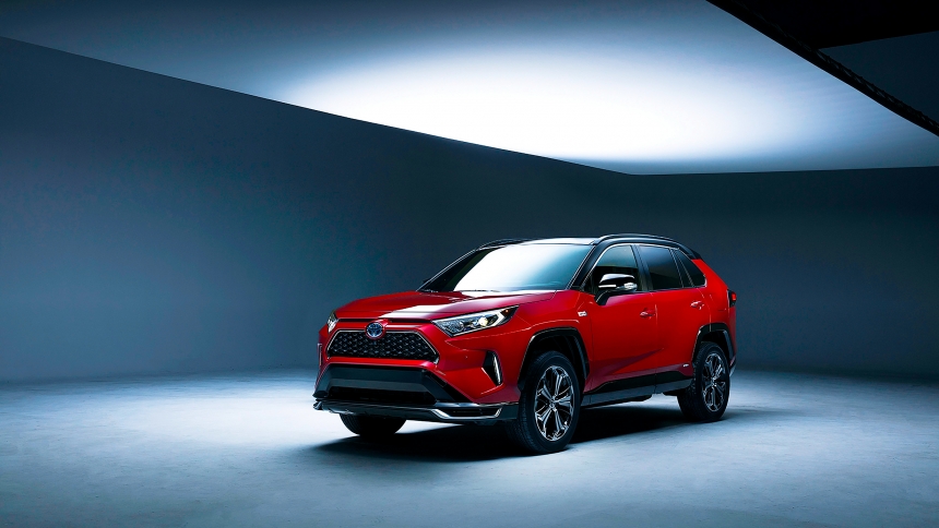 Plug-in hibrid hajtásláncot kap a RAV4 - JÁRMŰIPAR.HU