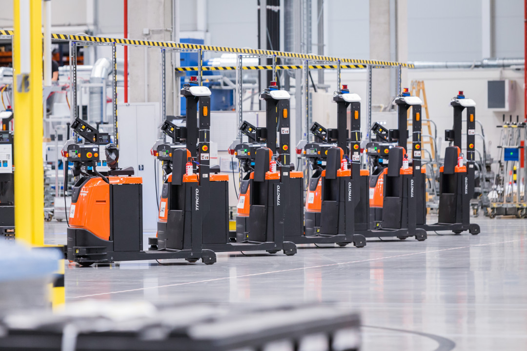 Önvezető járművek a hatvani gyárban - JÁRMŰIPAR.HU