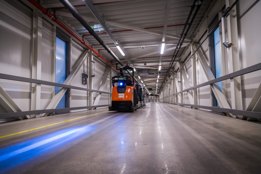 Önvezető járművek a hatvani gyárban - JÁRMŰIPAR.HU