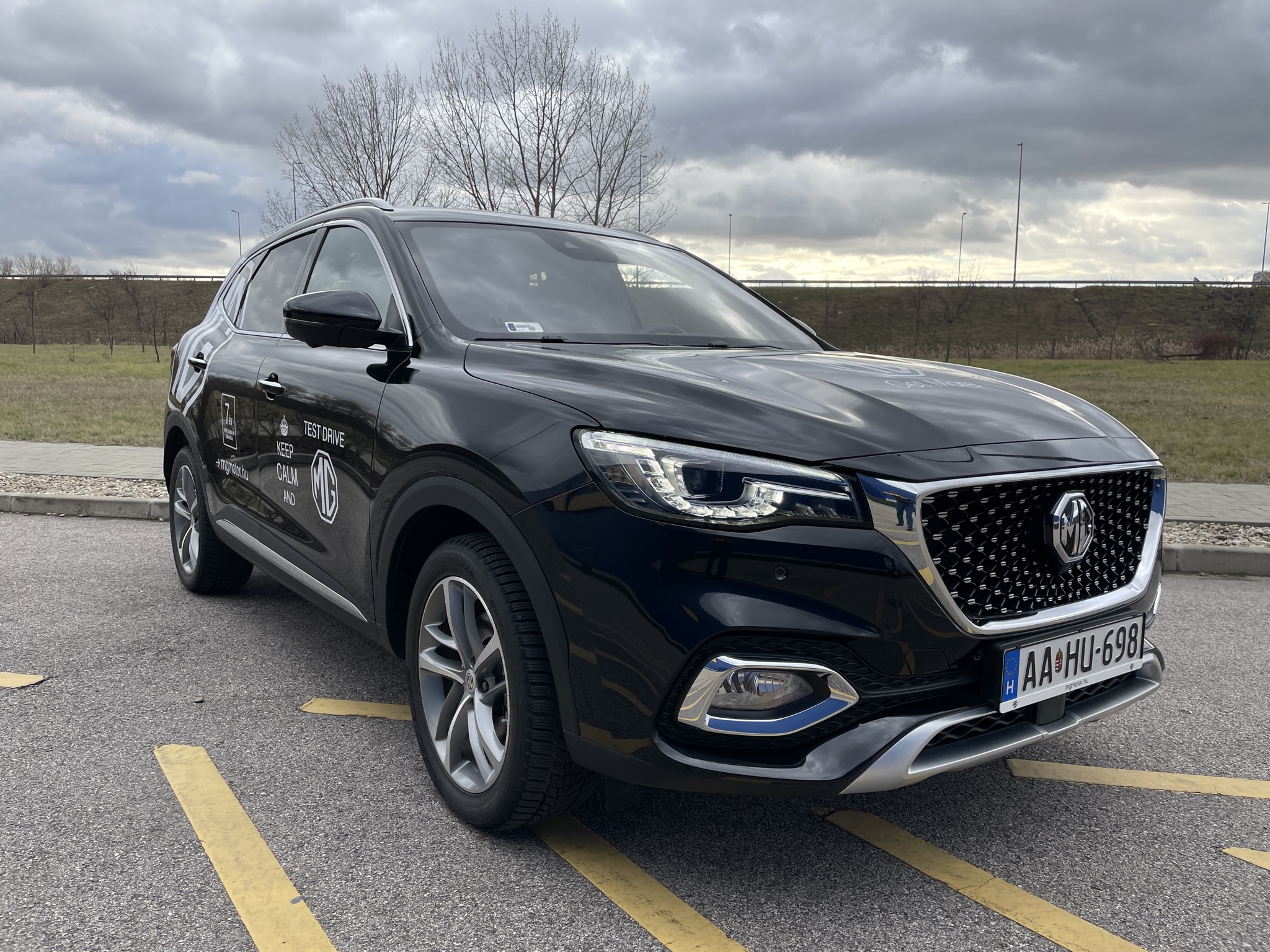 Egy MG vezeti a brit eladási listát - JÁRMŰIPAR.HU